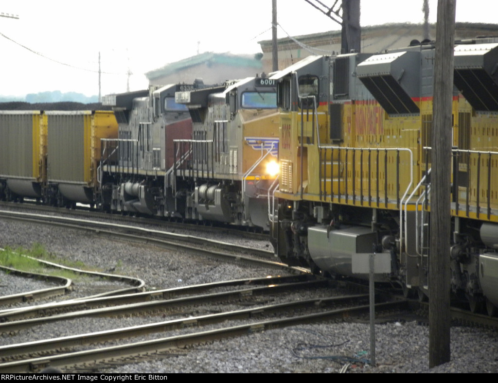 UP 8205 West meets UP 6001 East